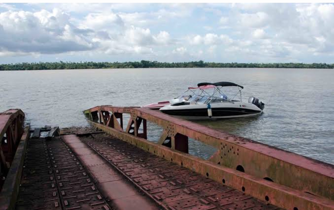 Medical students call out Calabar resort for incompetence, recklessness ...